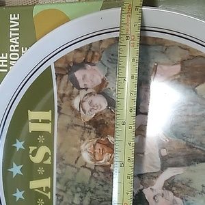 MASH COLLECTIBLE PLATE | Accents | 982 Mash Commemorative Limited ...